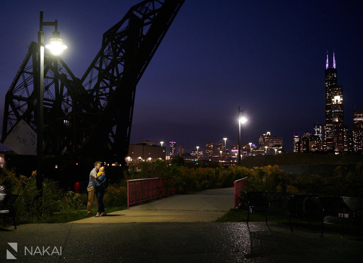 10 Amazing Chicago Nighttime Engagement Photos